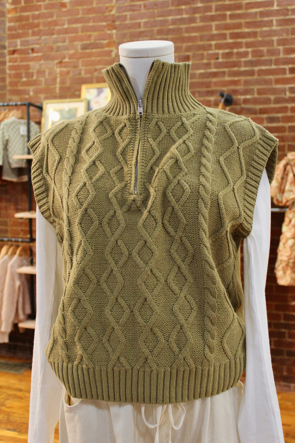THE RENEE CABLE VEST – SUNNY Boutique